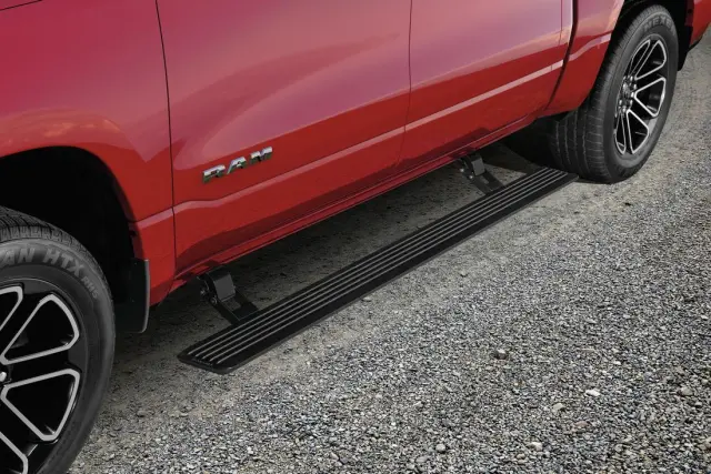 Power Side Steps | 2025-2026 Ram - SKU: 82216513AA | MoparGiant | MOPAR ...