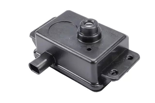 2021-2024 GMC Yukon Rear Closure Hands Free Lamp 13540010 | Chevy Parts ...