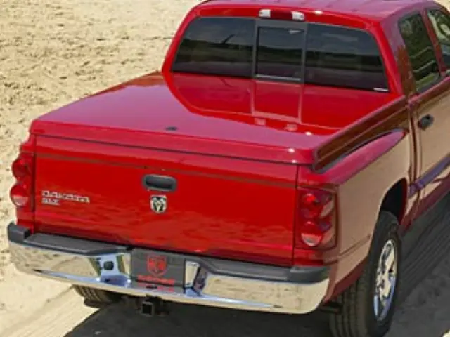 Buy OEM Mopar Tonneau Covers Online | Canada Mopar® Estores