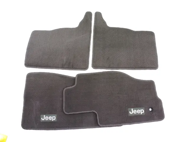 Buy OEM Mopar Floor Mats & Carpets | Canada Mopar® Estores